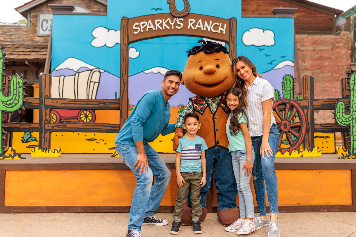 Snoopy and the PEANUTS Gang Will Soon Take Over Knott’s Berry Farm and ...