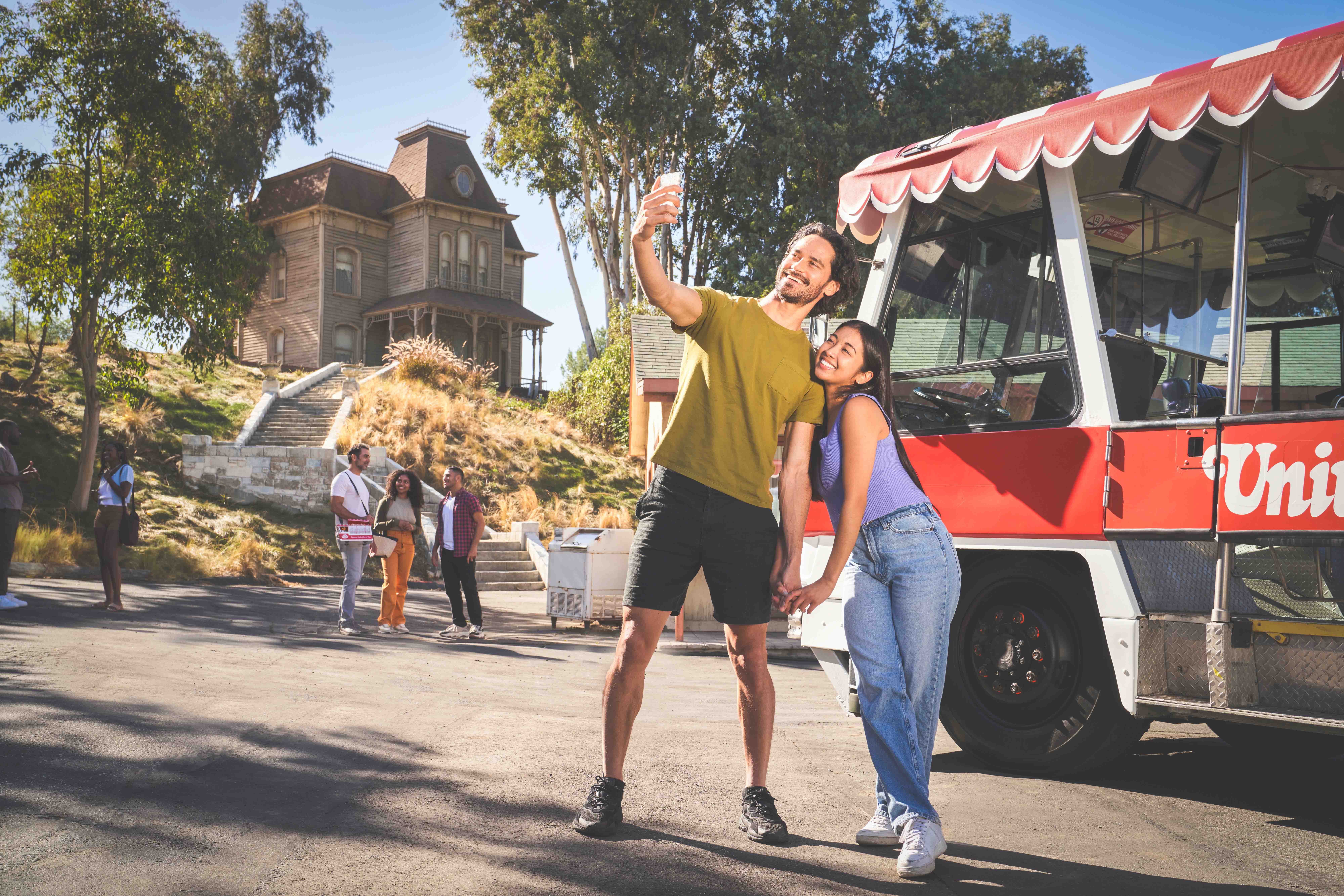 Universal Studios Hollywood Reissues Iconic Glamor Trams as World ...