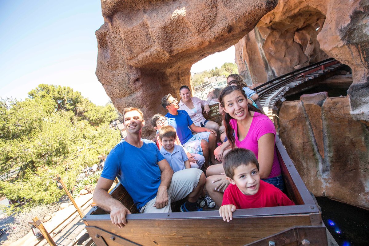 Unlock Unlimited Access to 40+ Parks with Six Flags Pass